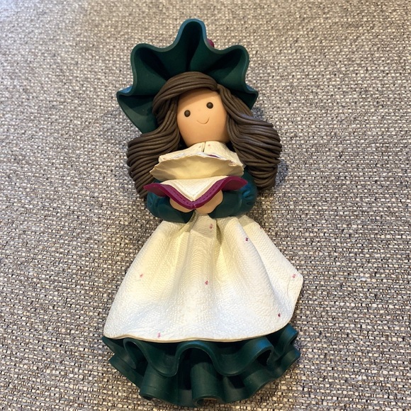 Accents | Bakery Belle Gray Figurine | Poshmark